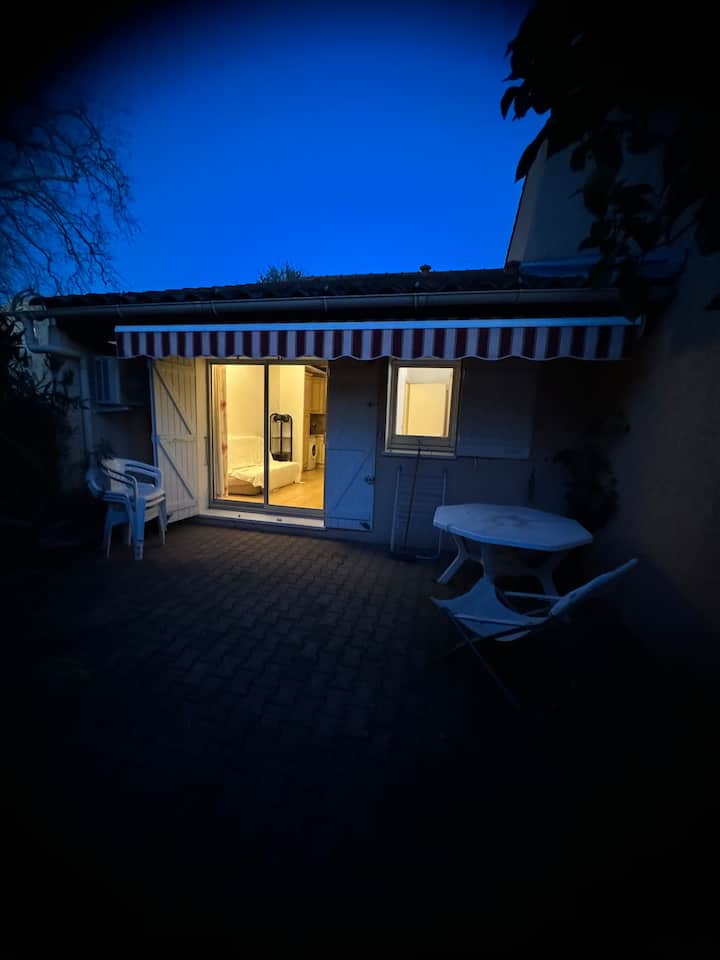 T2 + Mezzanine Dans Charmante Résidence - Le Lavandou