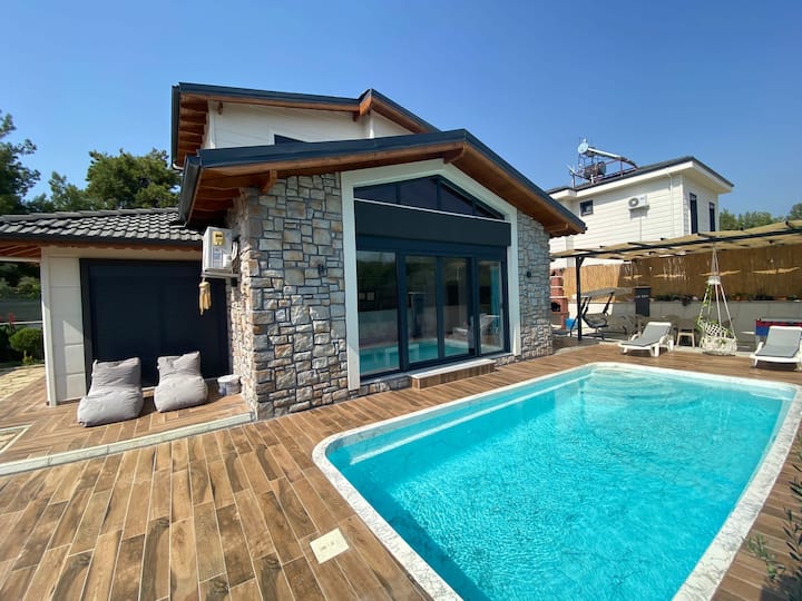 Sadece Size öZel Havuzlu Mustakil Villa - Çolaklı