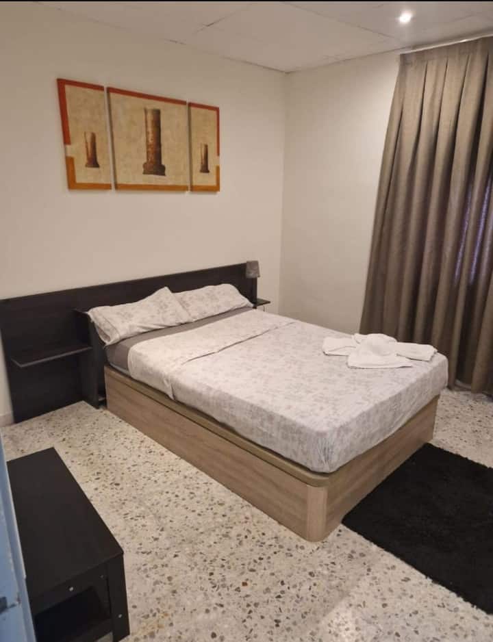 Cuarto Bonito Cerca Aeropuerto - Viladecans