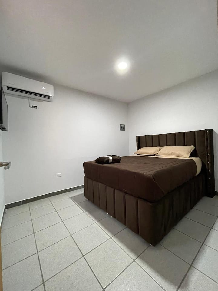 Alojamientos R Casa Nogal (1) - Reynosa