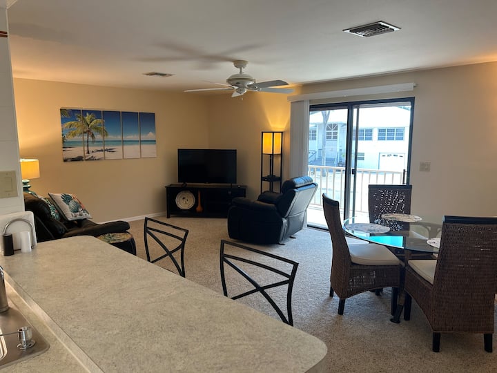 Beach Paradise Inn A - Fort Myers Beach, FL