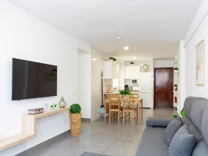 Apartamento Amplio Con Dos Baños - Malaga