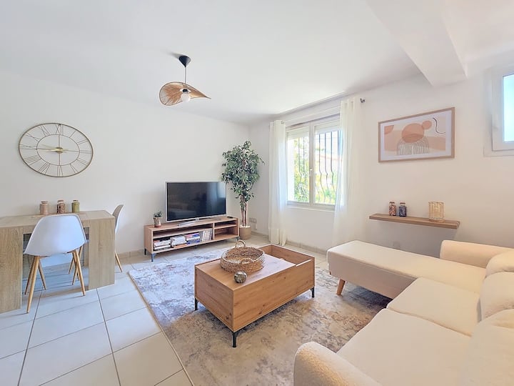 Appartement F2 Rez-de-chaussée + Parking Privé - Perpignan