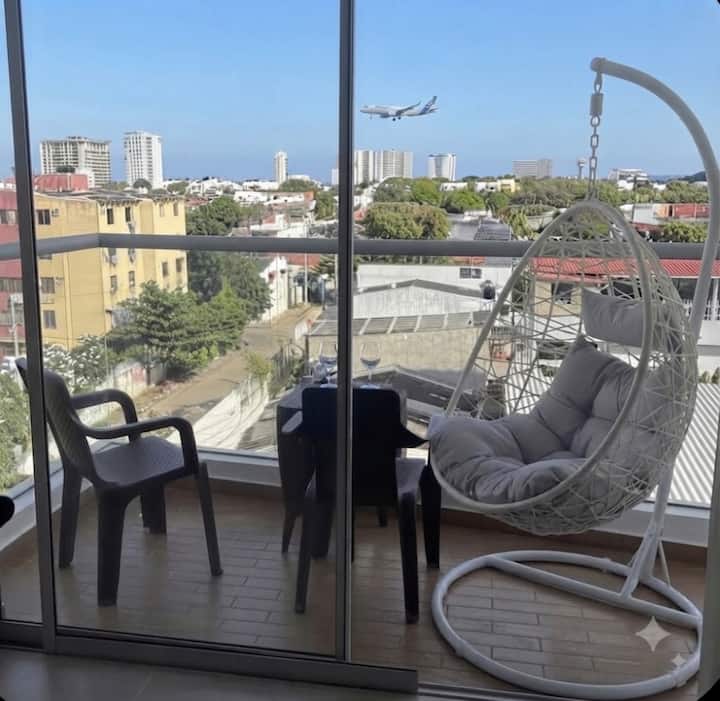 Cama Queen, Balcón, Parqueadero, Piscina. - Cartagena