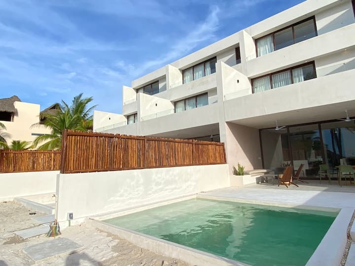 Retiro Familiar: ¡Tu Hogar Frente Al Mar! - Yucatán