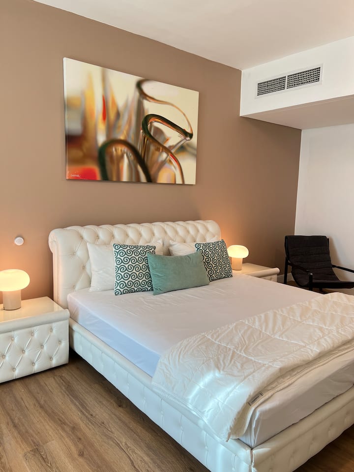 Duplex Suite In 5 Star Movenpick Hotel - Dubai