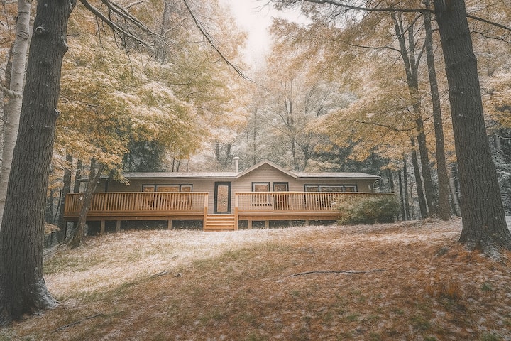 Lake Of Bays Muskoka Room | Dock, Kayak, Waterfall - Huntsville
