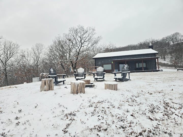 Twisted Tree With Arkansas River Views And Hot Tub - Muskogee, OK