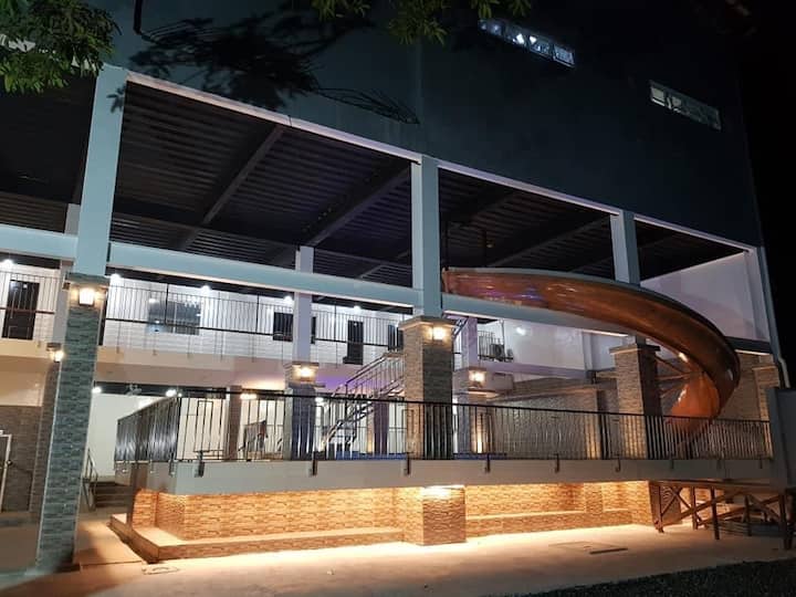 Private Resort North Caloocan - 昆頌市