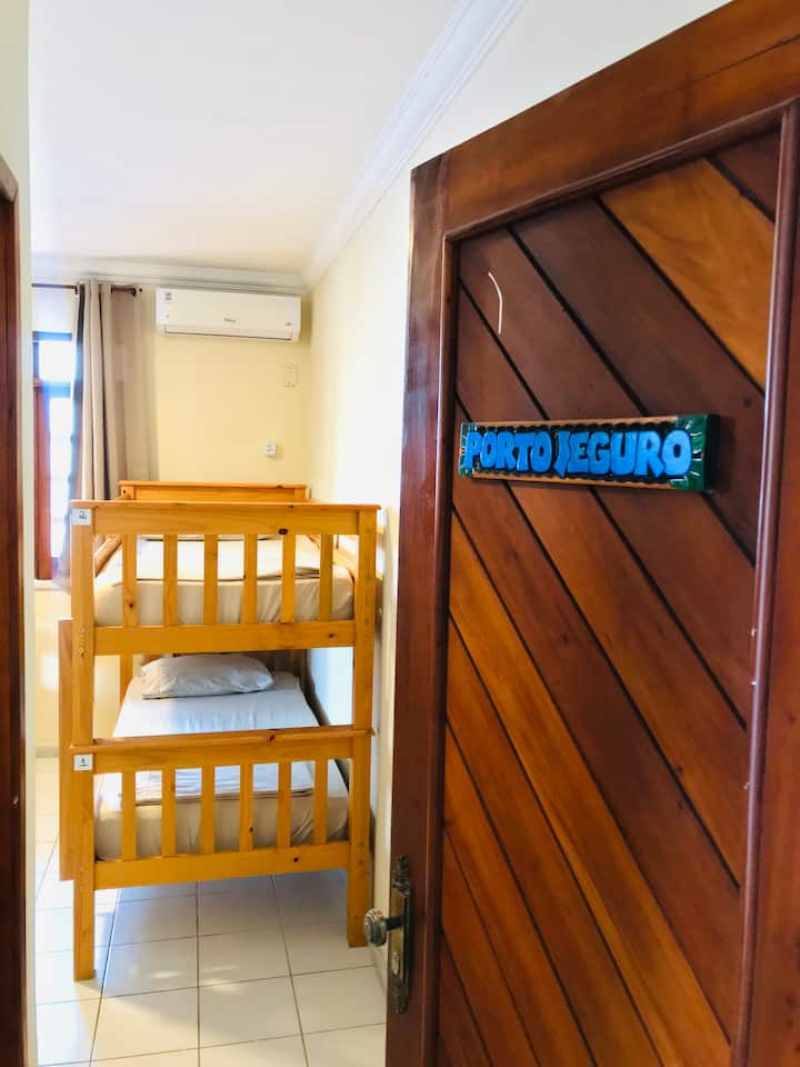Cama Em Dormitório Compartilhado Misto - Porto Seguro