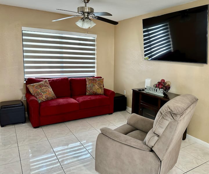 Vern's House Of Peace! Newly Renovated! - Florida City, FL