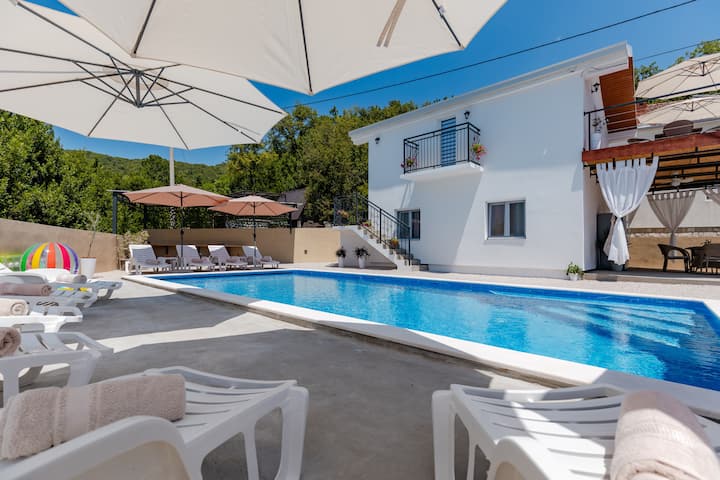 House 12 & Pool - Ratisevina - Montenegro