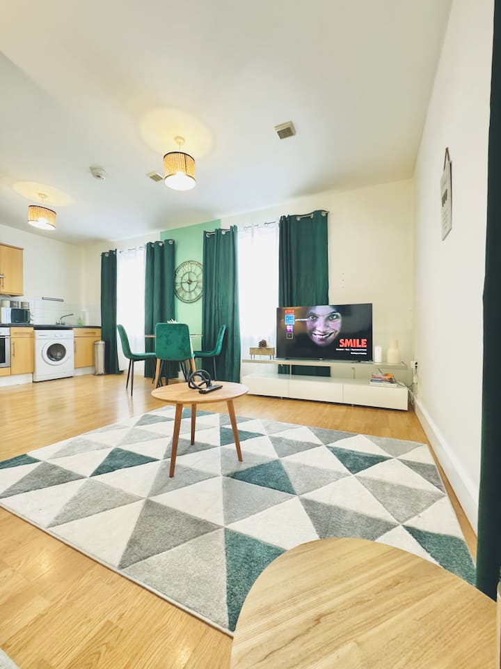 Classy Southampton City Center Apt / Free Parking - Southampton, UK