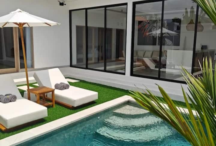 Villa Gioia, Centro Di Seminyak A 2km Dal Mare - Ngurah Rai Airport (DPS)