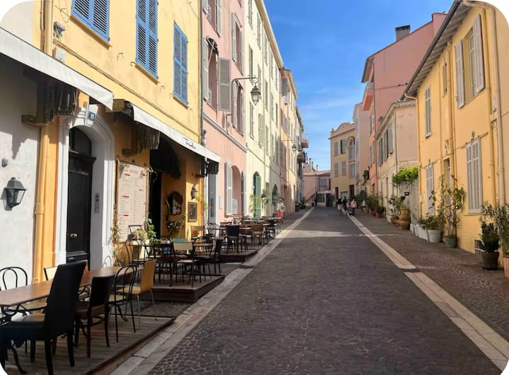 Stunning 4 Double Bedroom Apartment - Cannes