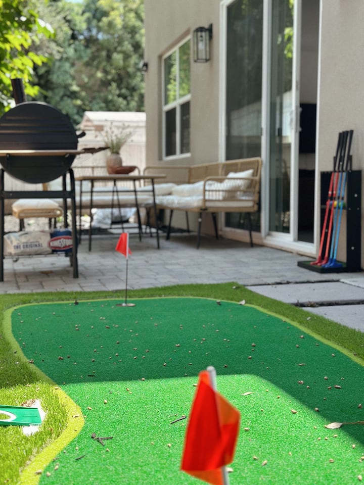 Gateway Oasis W/ Golf Green Yard/bbq And 3 Parking - San Marino, CA