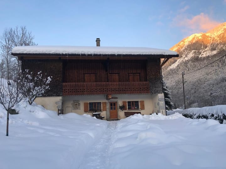 Maison à La Montagne Bellevaux - Lac de Pététoz