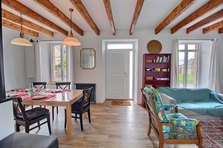 Maison Rénovée Avec Jardin Privatif: Proche Plages - Erquy
