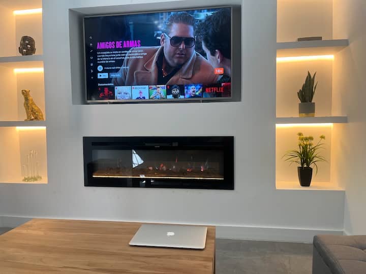 Av Luis Montoto. Modern And Bright Apartment - Sevilla, España