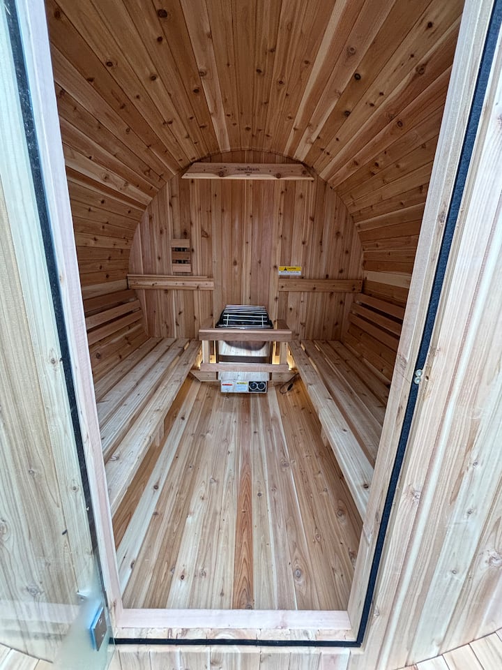 Lookout On The Lake
Cabin With Private Sauna - Minnesota