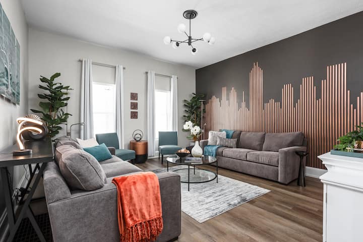 A Grand Getaway By Downtown-sleeps 18-game Rm-5br - Indianapolis, IN