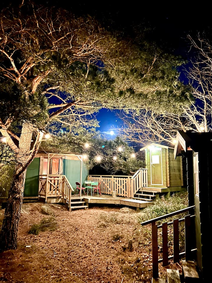 Stunning Glamping Yurt, By The Sea! - Lysekil