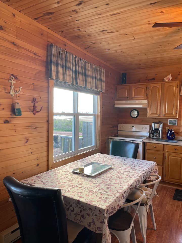 Seashell Cottage By The Seashore - Prince Edward Island