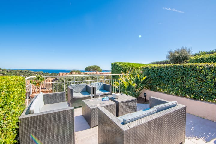 Mazet Design Vue Mer 4 Guests - Saint-Tropez