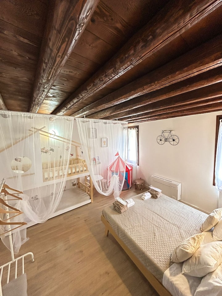 Wood32 Family Room
(Apartmentrovigo) - Rovigo