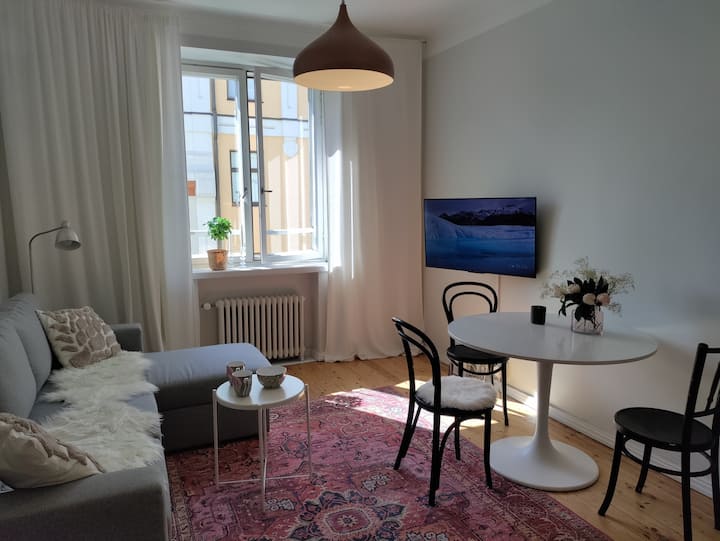 Yksiö Helsingin Ytimessä. - Helsinki
