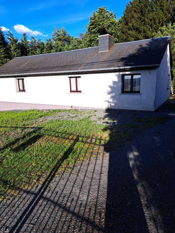 Spacious Chalet In The Ardennes - Houffalize