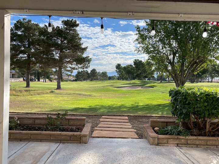 Exclusive Private Golf Getaway - Apple Valley, CA