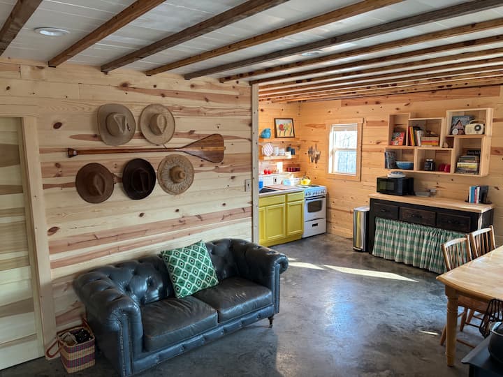 Honeybee Hideaway - Aspen Lake, Sullivan