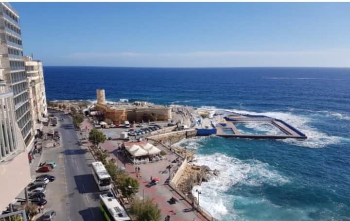 Modern Ensuit Room Steps Away From Sea Promenade - Malte