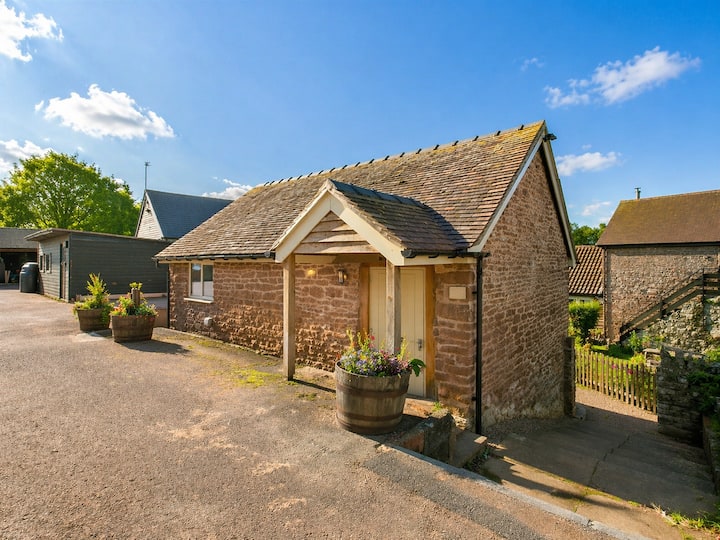 #Staybythewye Riverside Studio | Pet Friendly - Ross-on-Wye