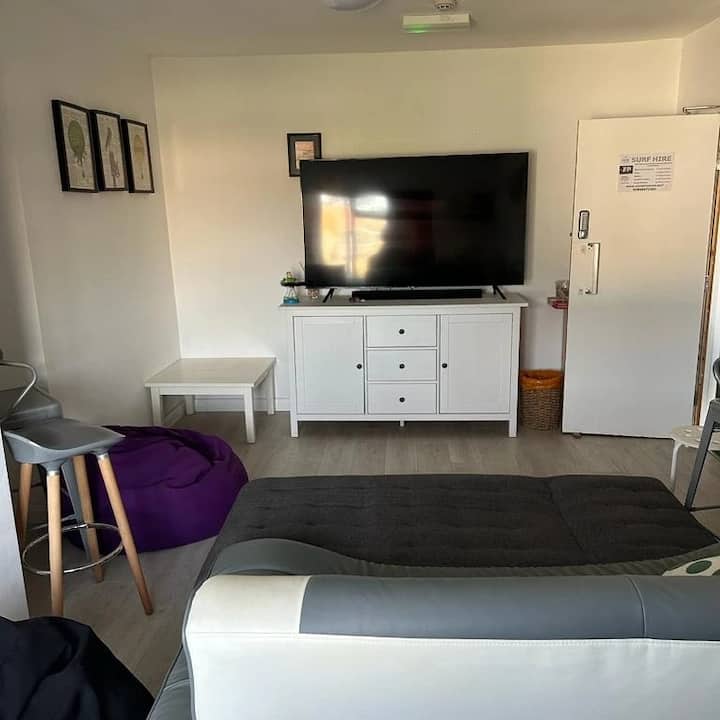 8 Bed Dorm Room - Newquay