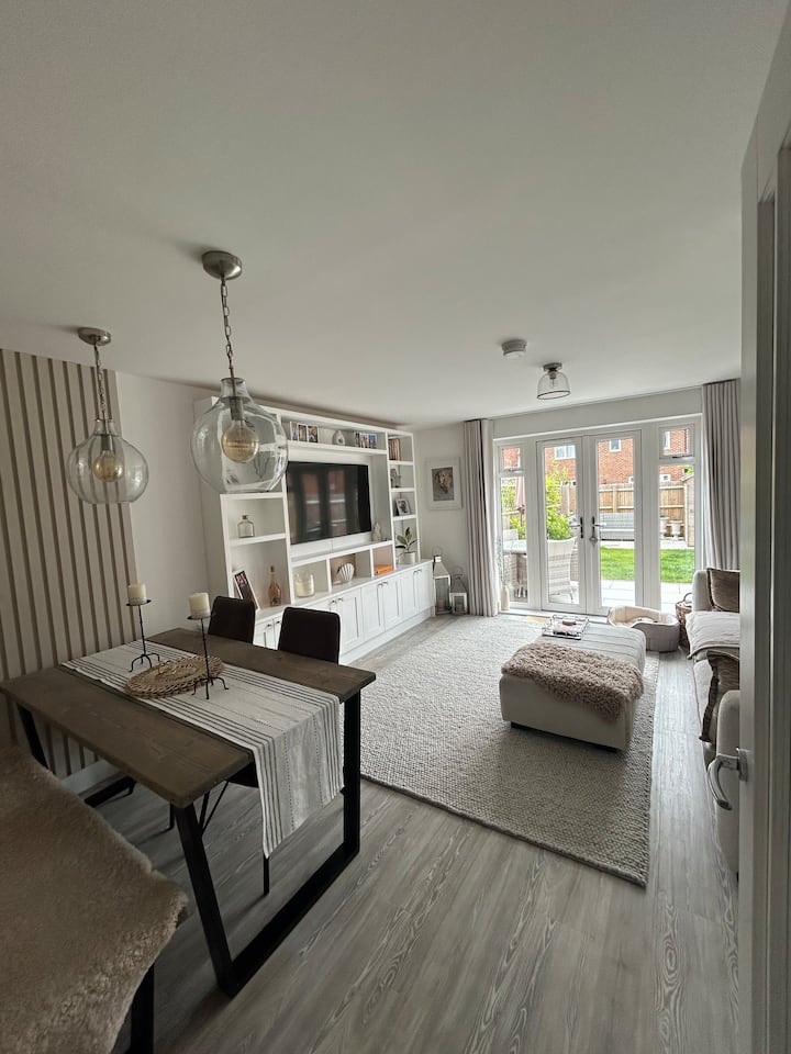 Cosy Two Bed Chichester - Chichester