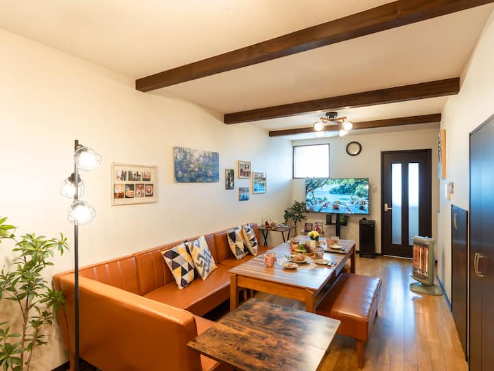 高松市中心部の瓦町駅から徒歩５分/繁華街徒歩５分/栗林公園１．３Km/１棟貸切/寝室２室 - Takamatsu