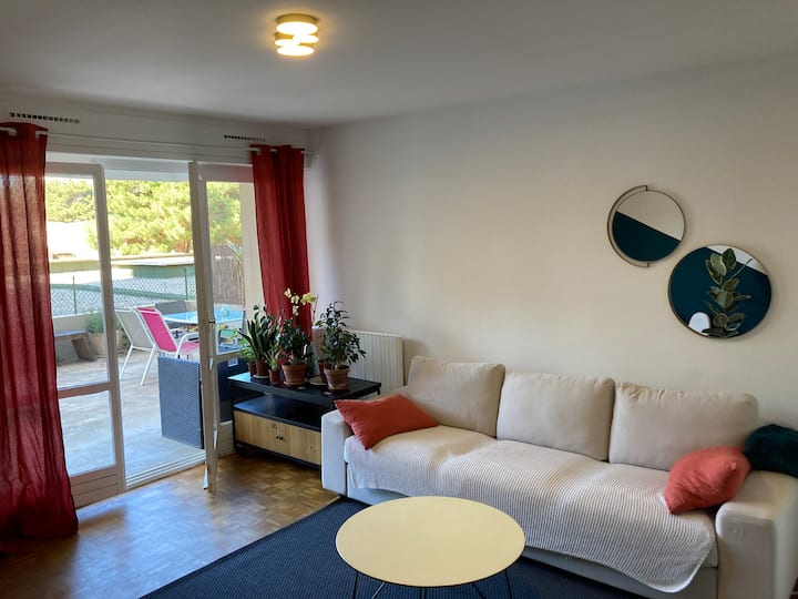 Beau T3 Avec Grande Terrasse - Marseille