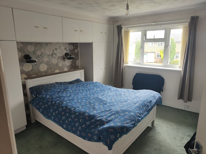 Mo's Bnb (Double) - Crawley