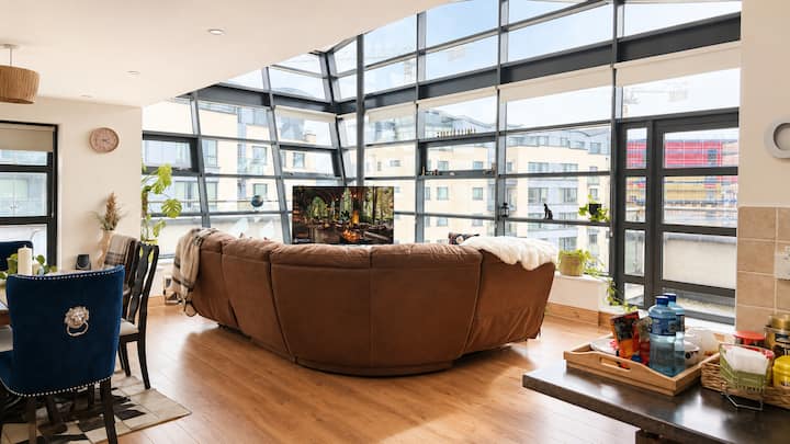 Panoramic Two-bedroom Penthouse - Cork