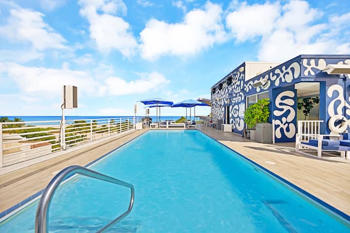 Stylish Studio In South Beach With Ocean Views - South Beach, FL