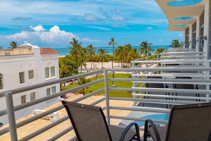 Stylish Studio In South Beach With Ocean Views - Miami Beach