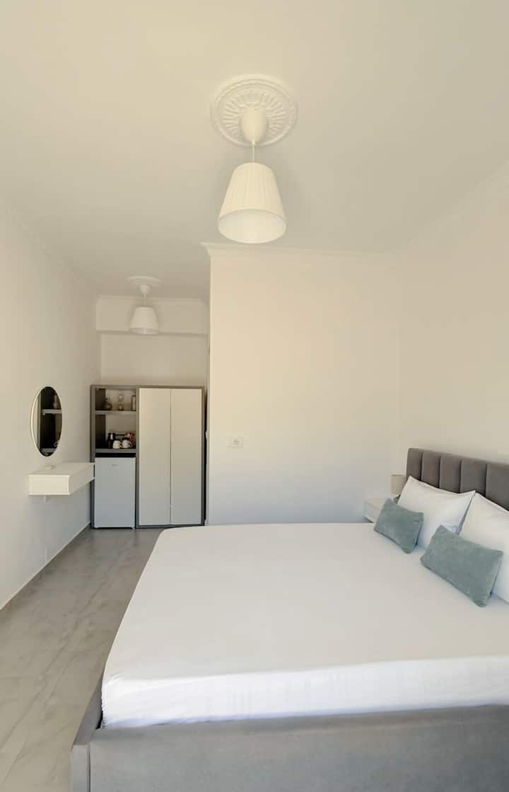 Sunny Nook| New| Parking| Veranda| Beach Walk - Himarë