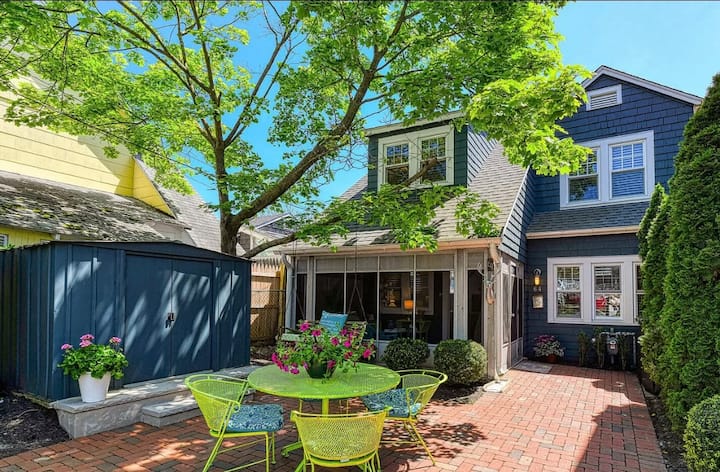 Quaint Beach Cottage - Belmar, NJ