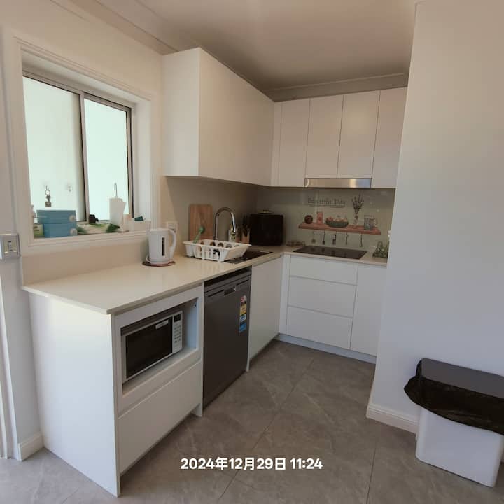 Home In Quakers Hill, Australia - Blacktown