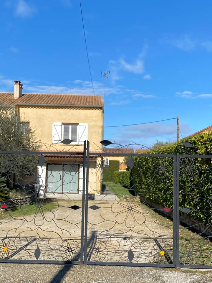 Rez -De -Chaussée Maison - Bollène
