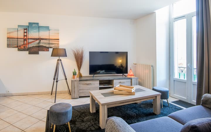 La Citadine Balcon, Terrasse, Fibre, Centre-ville - ibis Budget Millau Viaduc