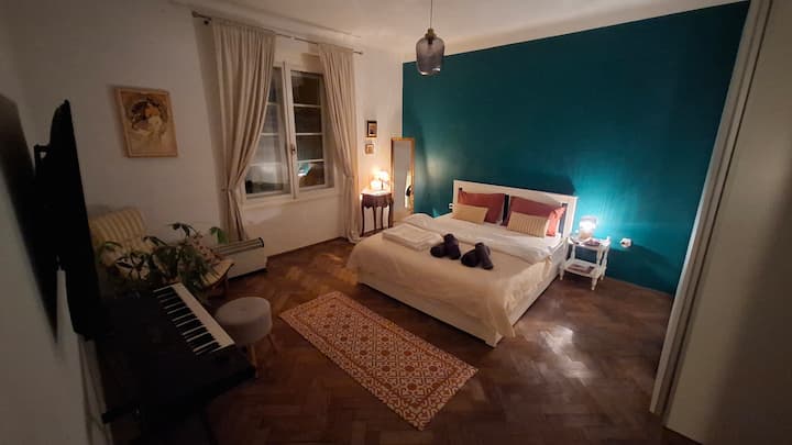 Spacious Vintage Flat Close To Center And Beaches - Rijeka