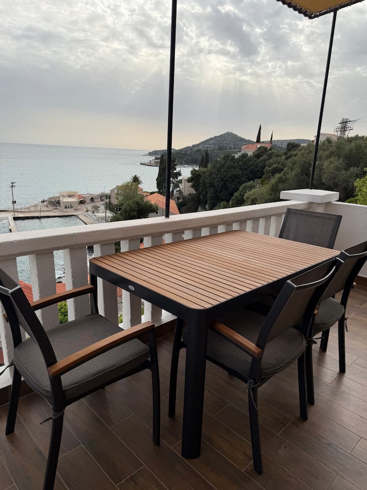 Old Stone House - Apartment With Sea View, Balcony - Cavtat